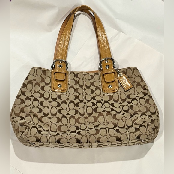 Coach | Bags | Coach Style K893f3118 Signature Shoulder Monogram Bag ...